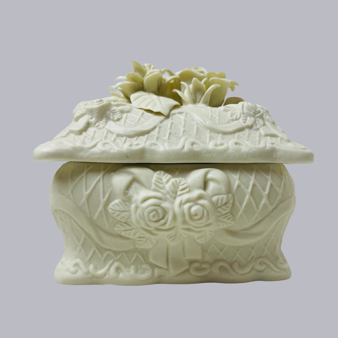 Elegant Rare Find Vintage Creamy Ivory Porcelain Bisque Square Jewelry ...