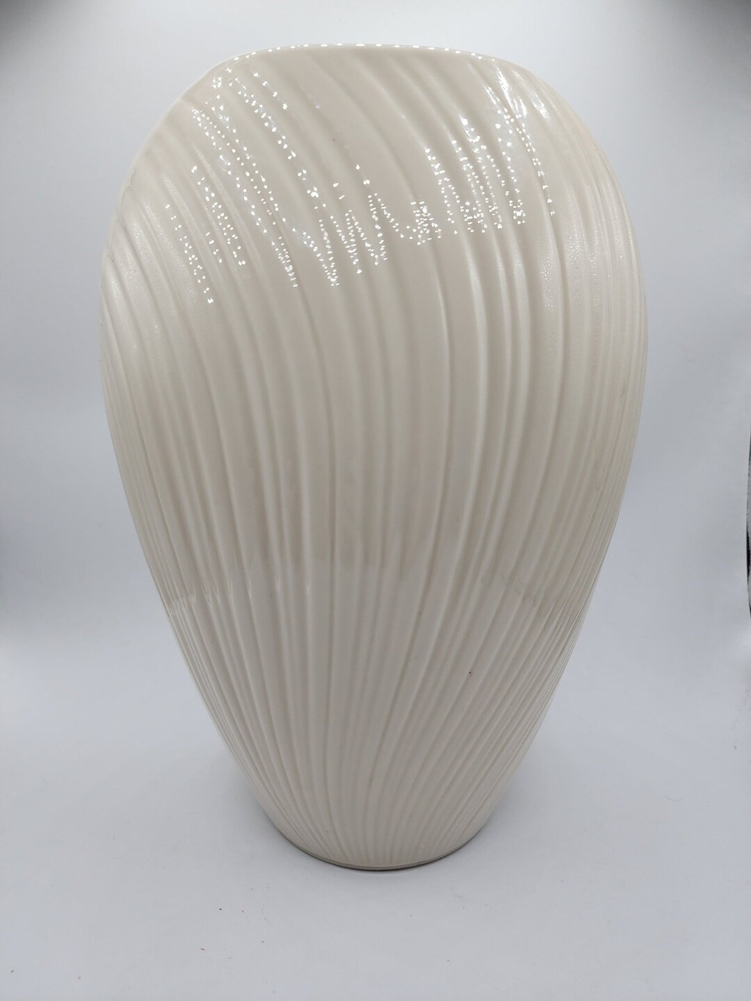 Lenox MIRAGE Collection Vase Large / Made in USA Ribbed Ivory - Etsy