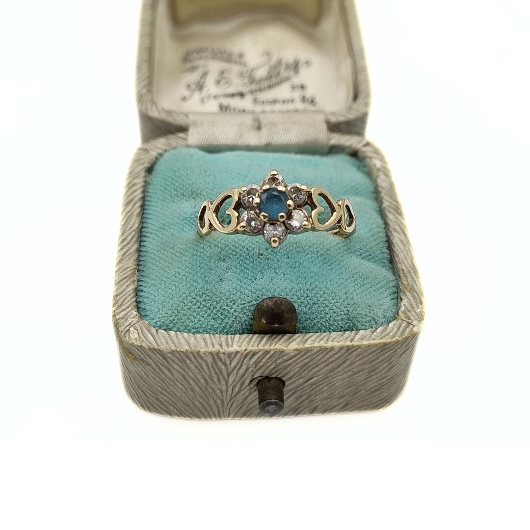 Vintage 9ct Gold and CZ Stones Ring Gold 375 Ring UK Size P 1/2 USA 8 ...