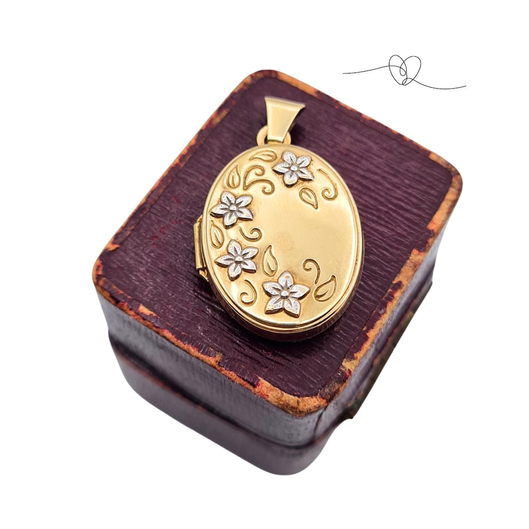 9ct Gold Floral Oval Locket Pendant, Full Hallmarks, Vintage Engraved ...