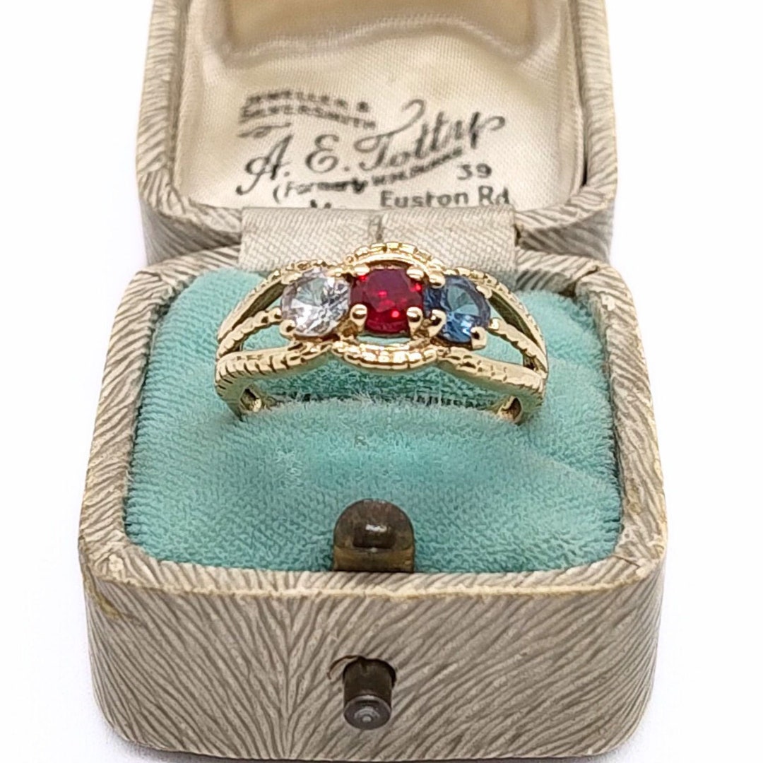 14ct Gold With 3 Stone Split Shank Rope Design Ring - Gold 583 Ring UK ...