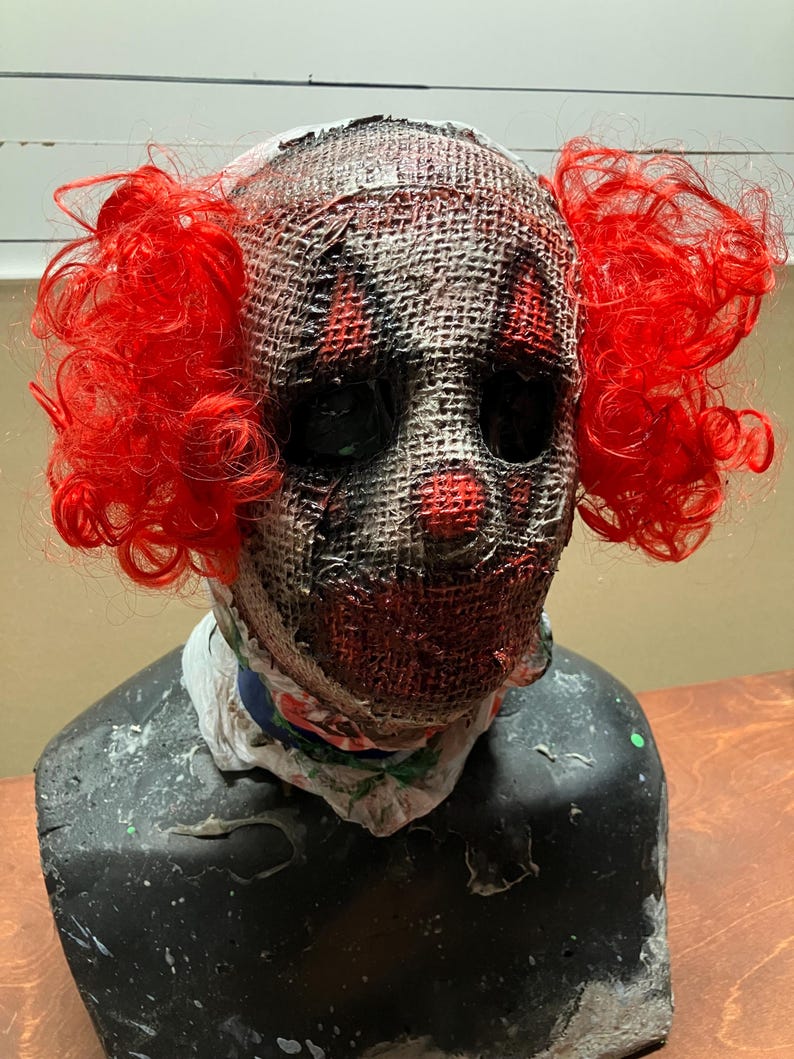 Scary Burlap Clown Mask – Creepy Red Hair Horror Prop, Haunted House ...