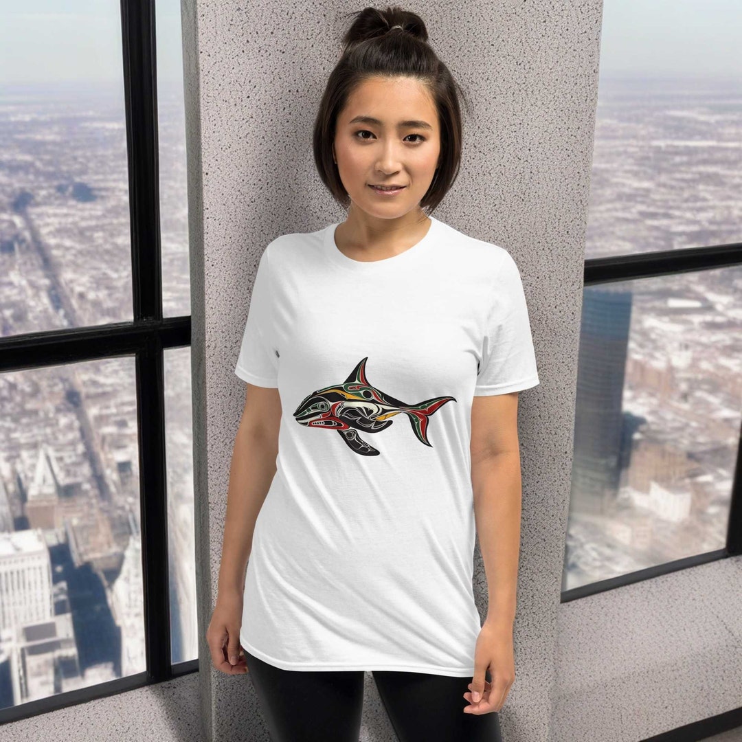 Haida Tlingit Art Unisex T-shirt - Killer Whale Totem Pole & Pacific ...