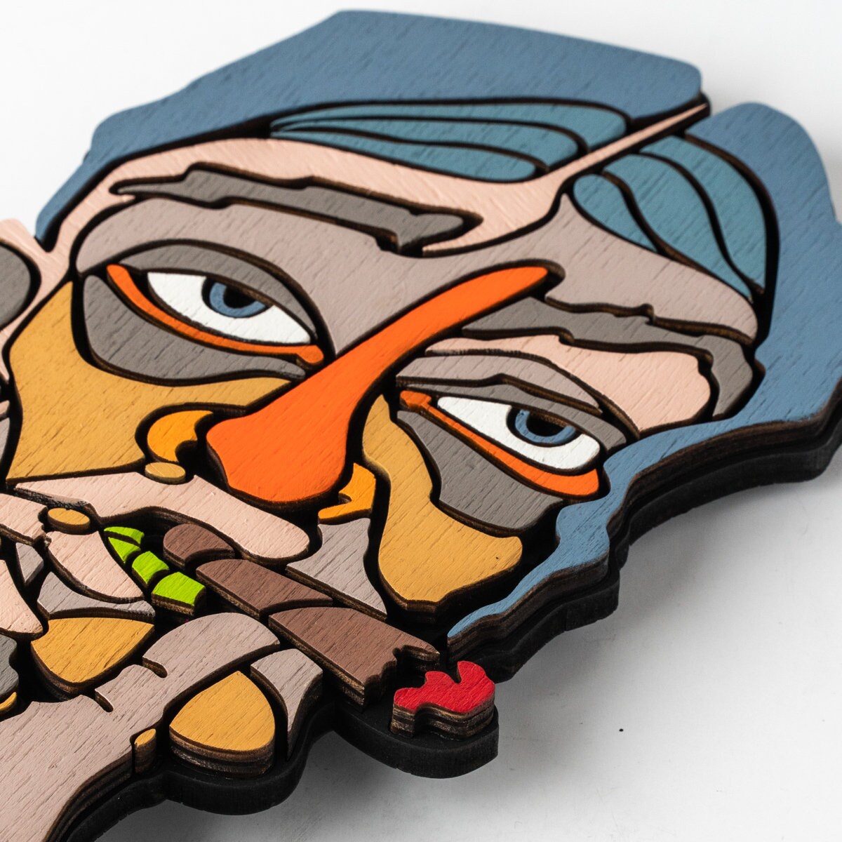 Wooden Decorative Standing Art Abstract Face Table Art for Home and ...