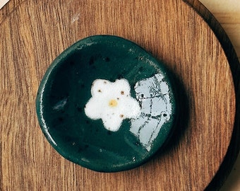 Ceramic Lily Pad Ring Dish - Etsy