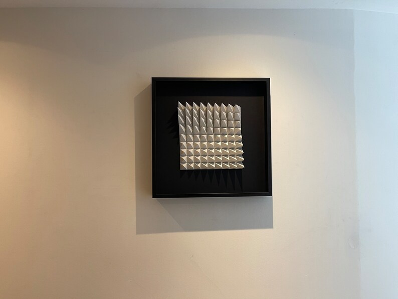 Spiked 3D Printed Wall Art With Marble Effect - Geometric 3D Parametric ...