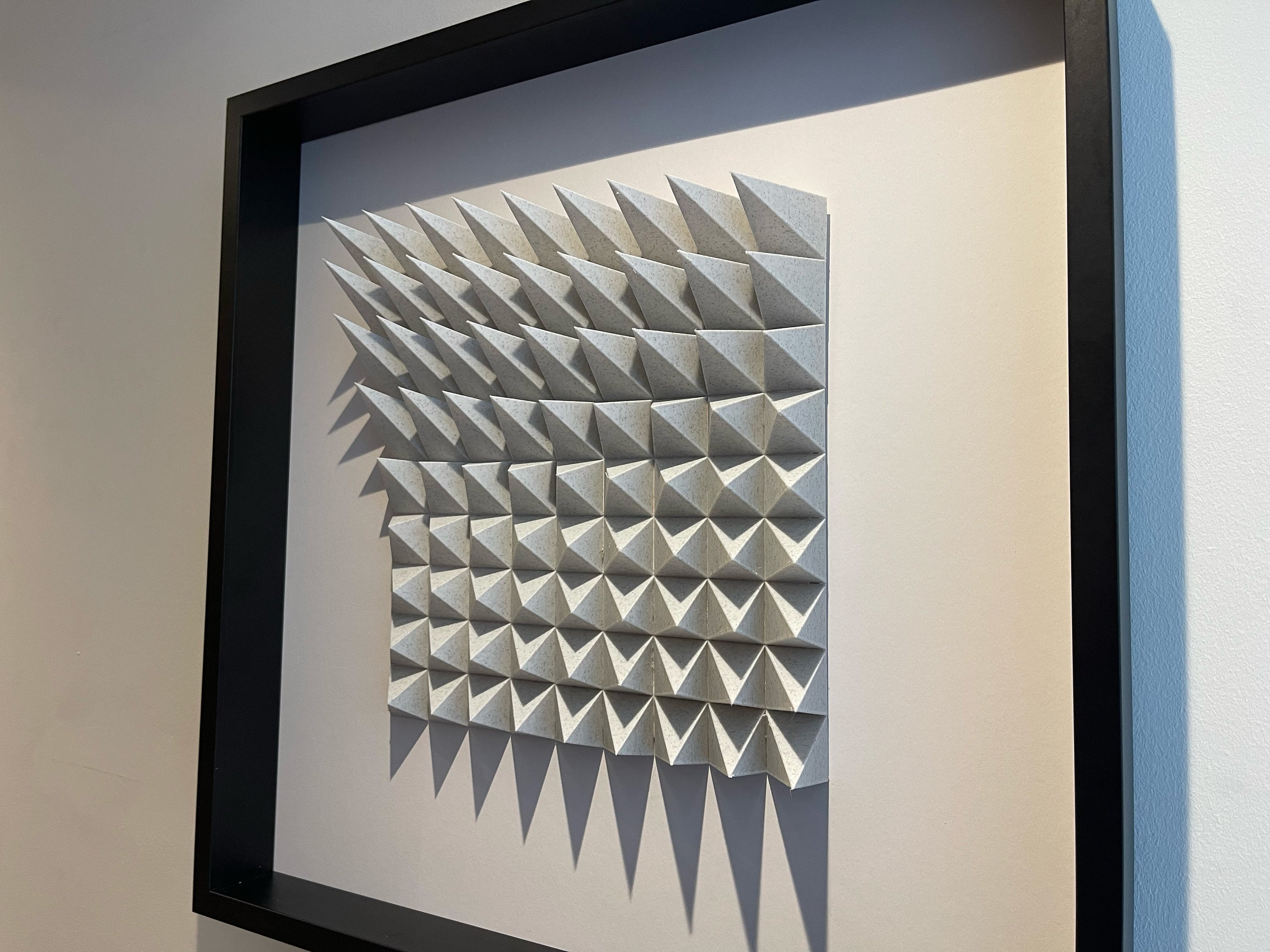 Spiked 3D Printed Wall Art With Marble Effect - Geometric 3D Parametric ...