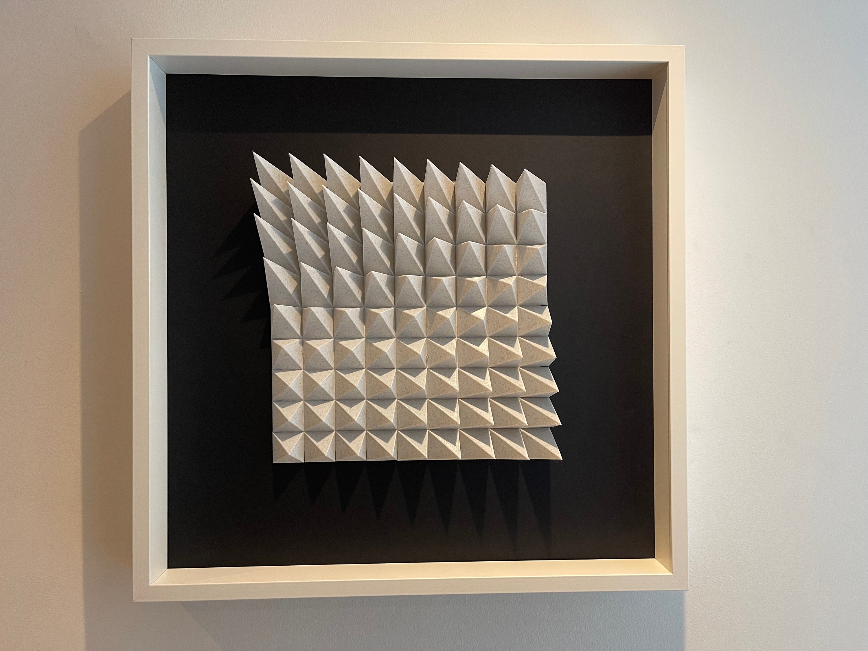 Spiked 3D Printed Wall Art With Marble Effect - Geometric 3D Parametric ...
