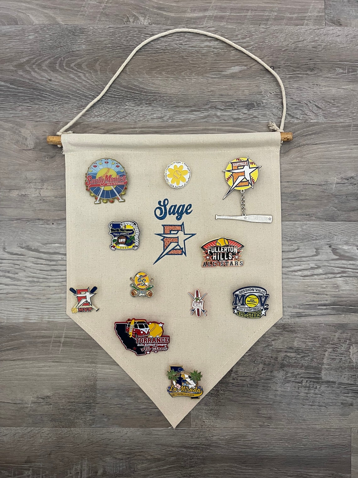Hanging Pin Holder/ Banner With CUSTOM Team Logo - Etsy