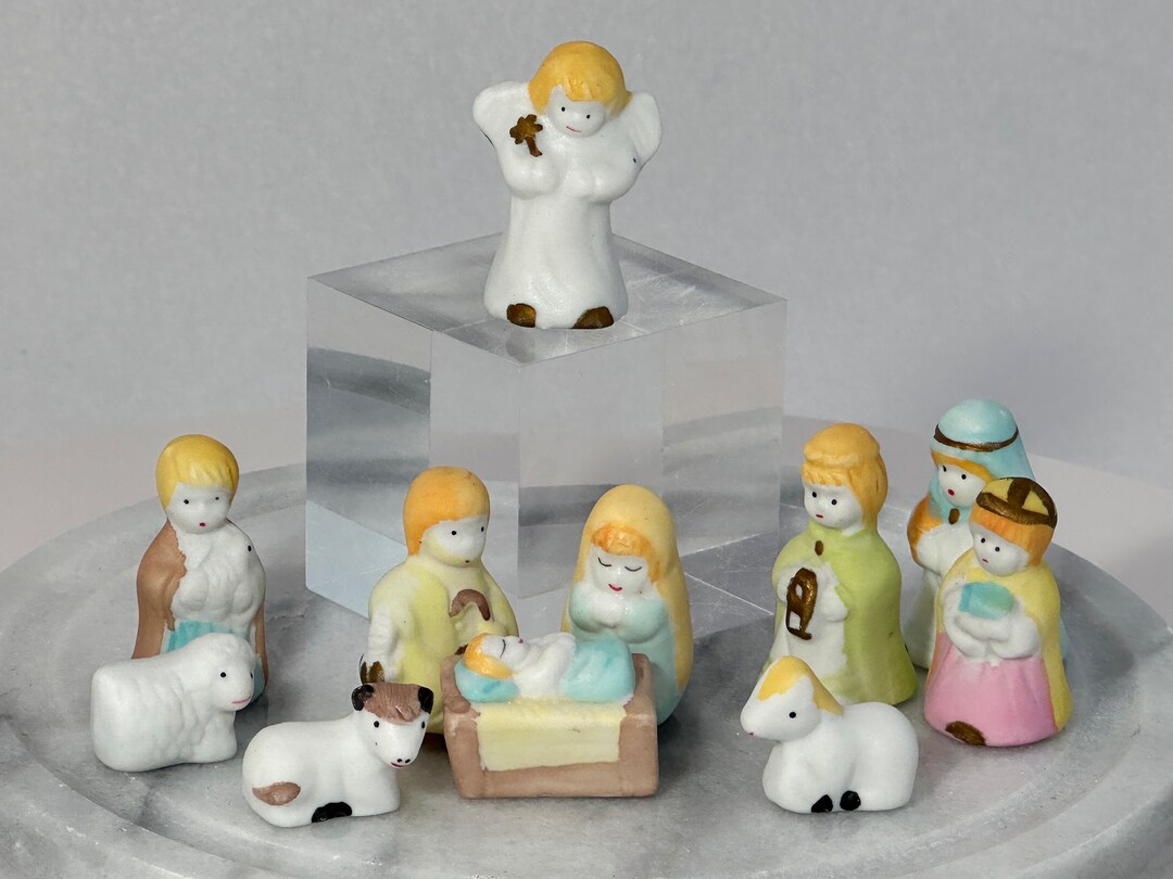 Tiny Kawaii Nativity Set Porcelain Vintage Hand Painted Ceramic Mini ...