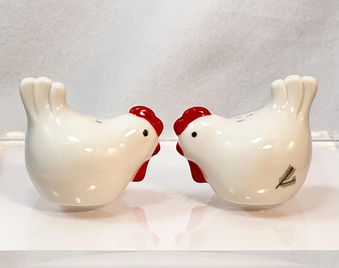 Pee Wee Shaker Chickens: Art Pottery Ceramic Salt and Pepper Set - Etsy UK
