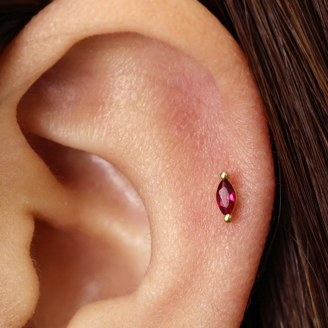 18G Ruby Marquise Internally Threaded Labret Cartilage Earring Conch ...