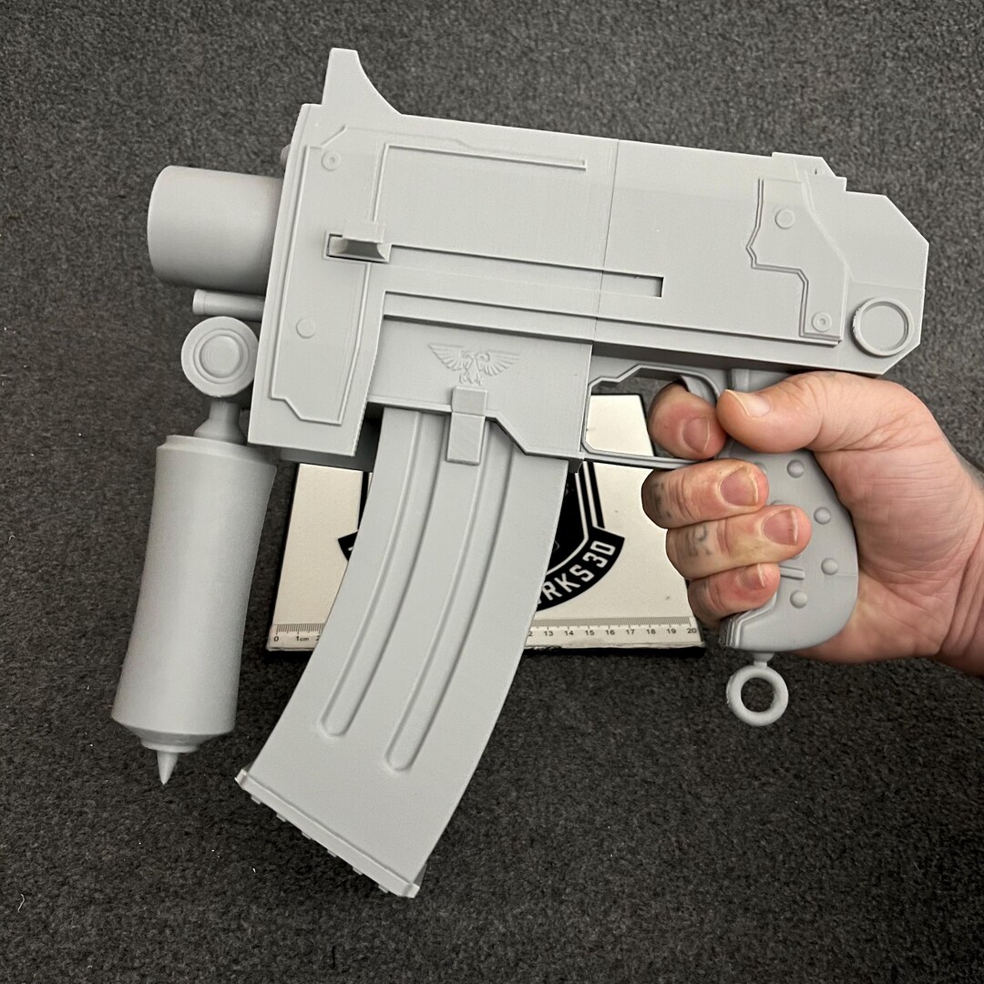 Warhammer 40K Inspired Bolt Pistol Life Size 1.1 Model Cosplay Prop ...