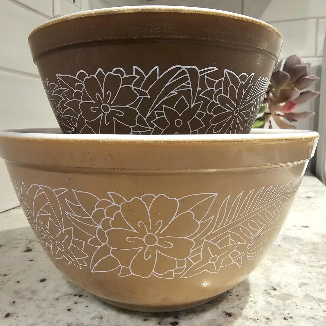 Pyrex Mixing Bowls Set 2 Woodland Patterned 1970 Opalware - Etsy