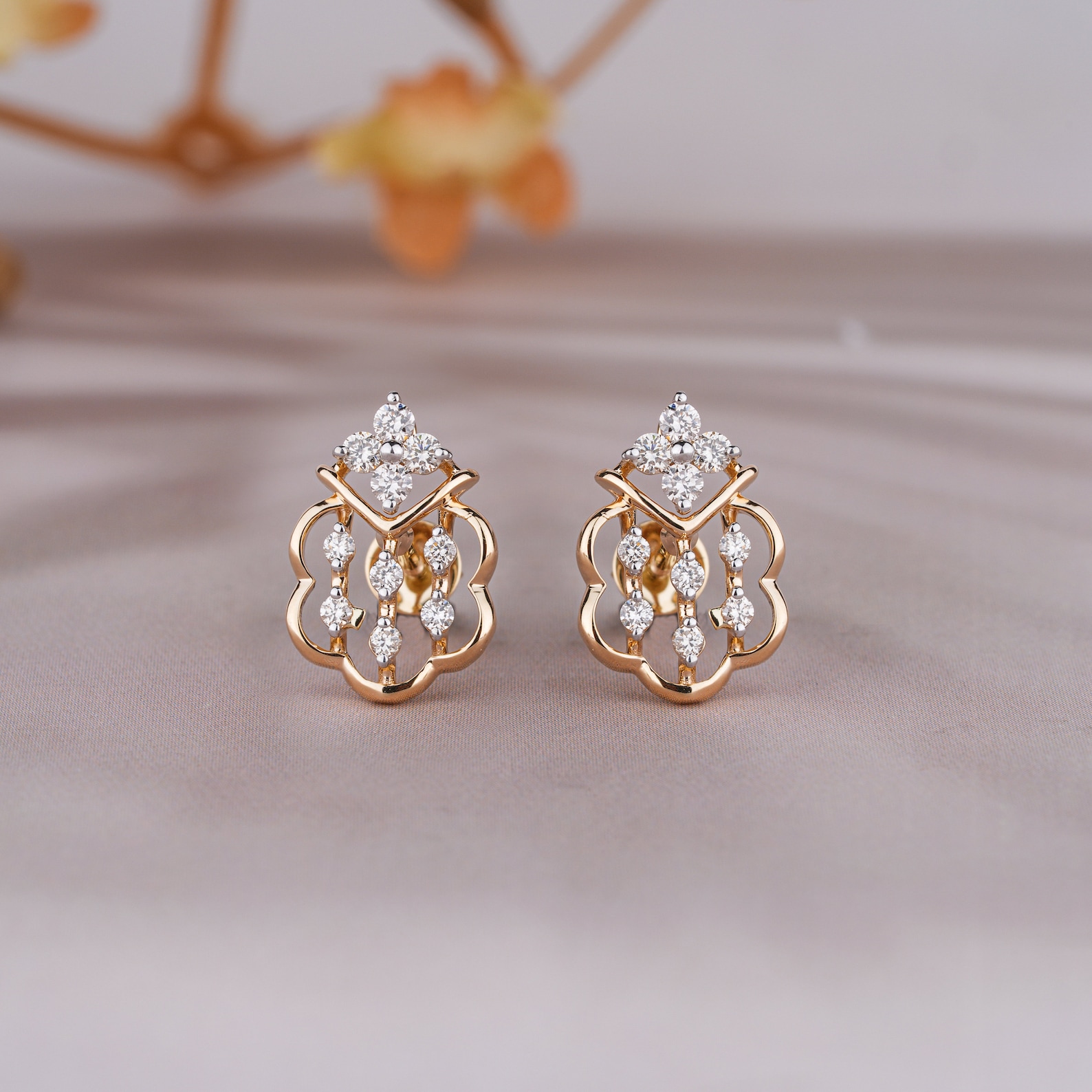 New Stylish Small Diamond Stud Earrings, Dainty Diamond Stud Earrings ...