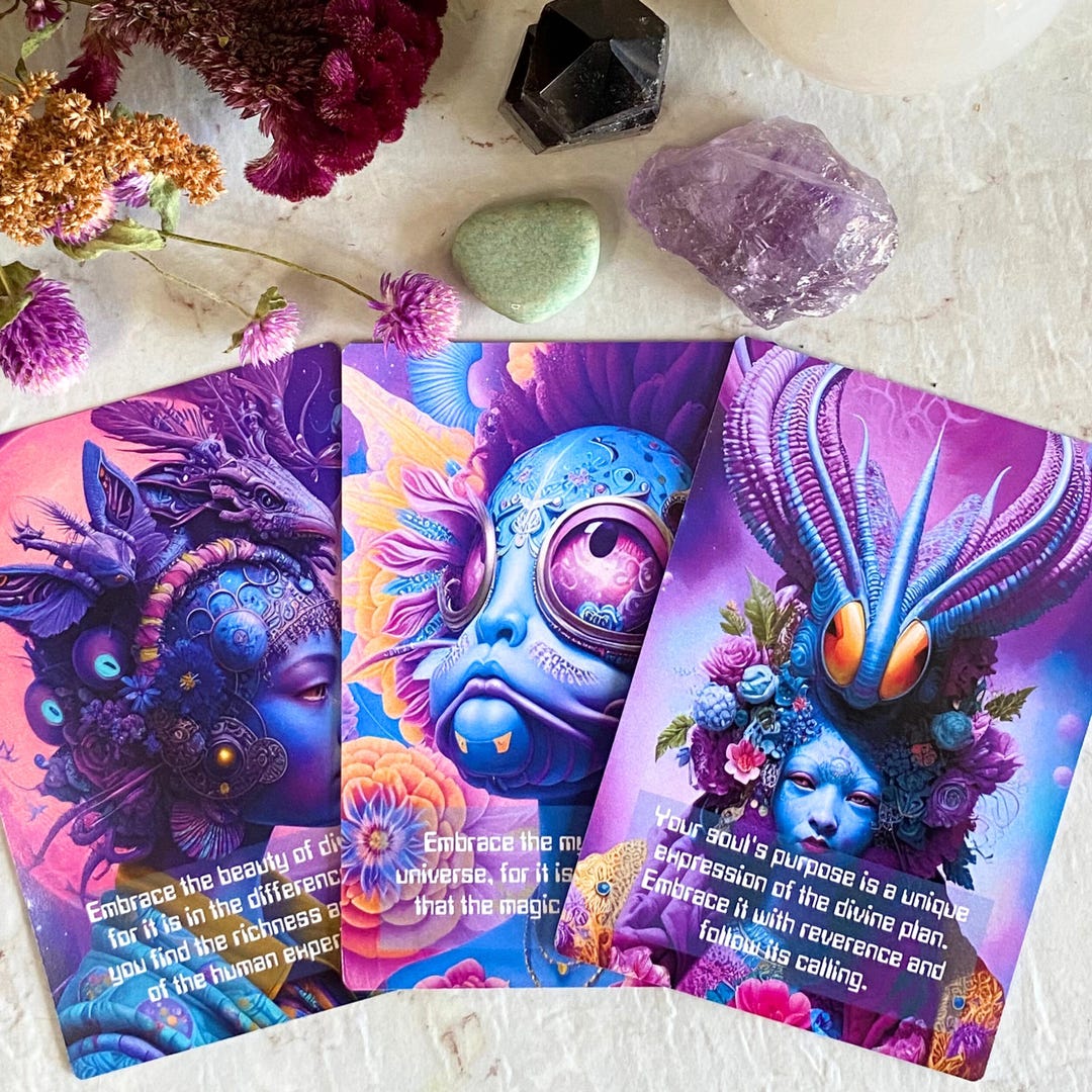 Alien-themed Oracle Deck | Unique Beginner-friendly Indie Oracle | Use ...
