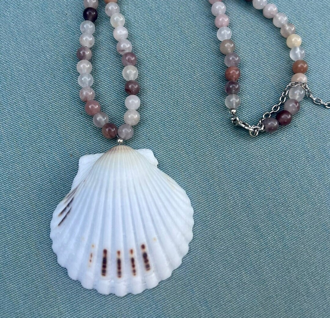 Shell Pendant Choker Necklace - Hand Made - BELLA - Etsy