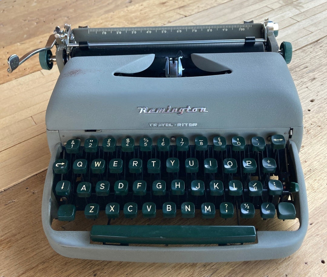 Remington Travel-riter Typewriter (1957) – QWERTY – American Classic ...