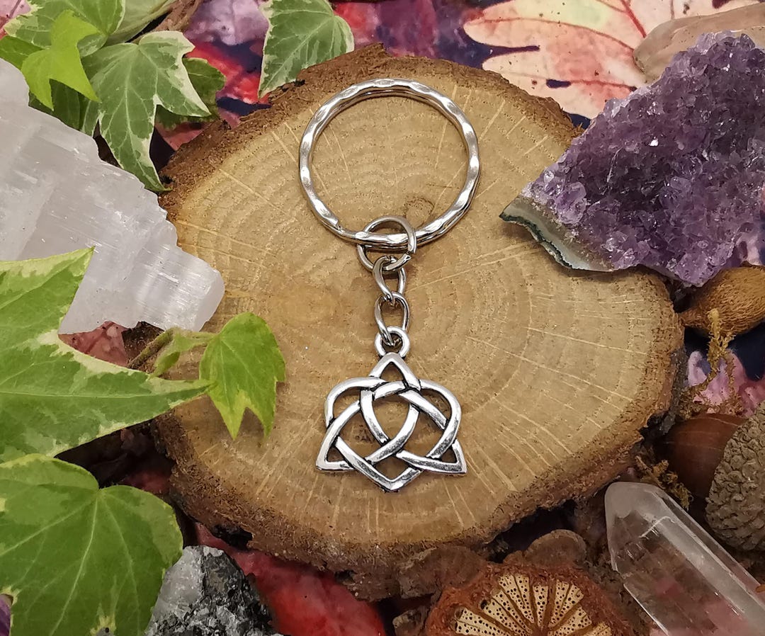 Eternity Love Heart Triquetra Keychain Trinity Celtic Knot Charm Witchy ...