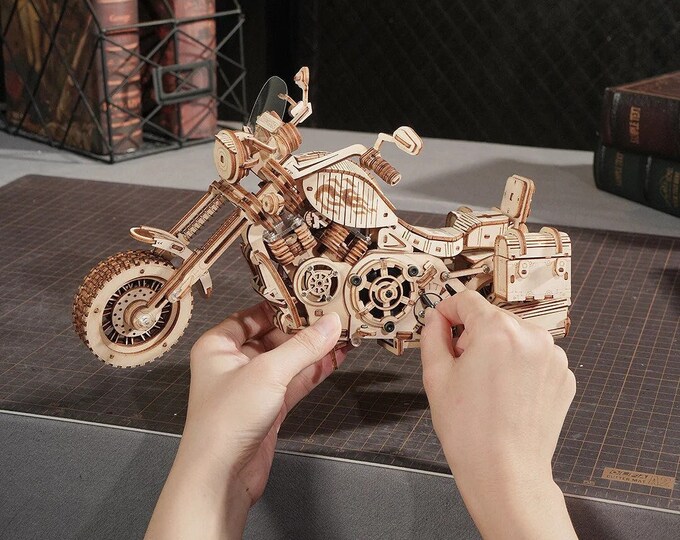 Motorcycle 3D Wooden Puzzle Toy Model Kit With Mechanical Transmission ...
