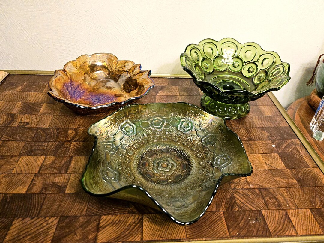 Vintage L.E. Smith Moon and Stars, Fenton Captive Rose, Indiana ...