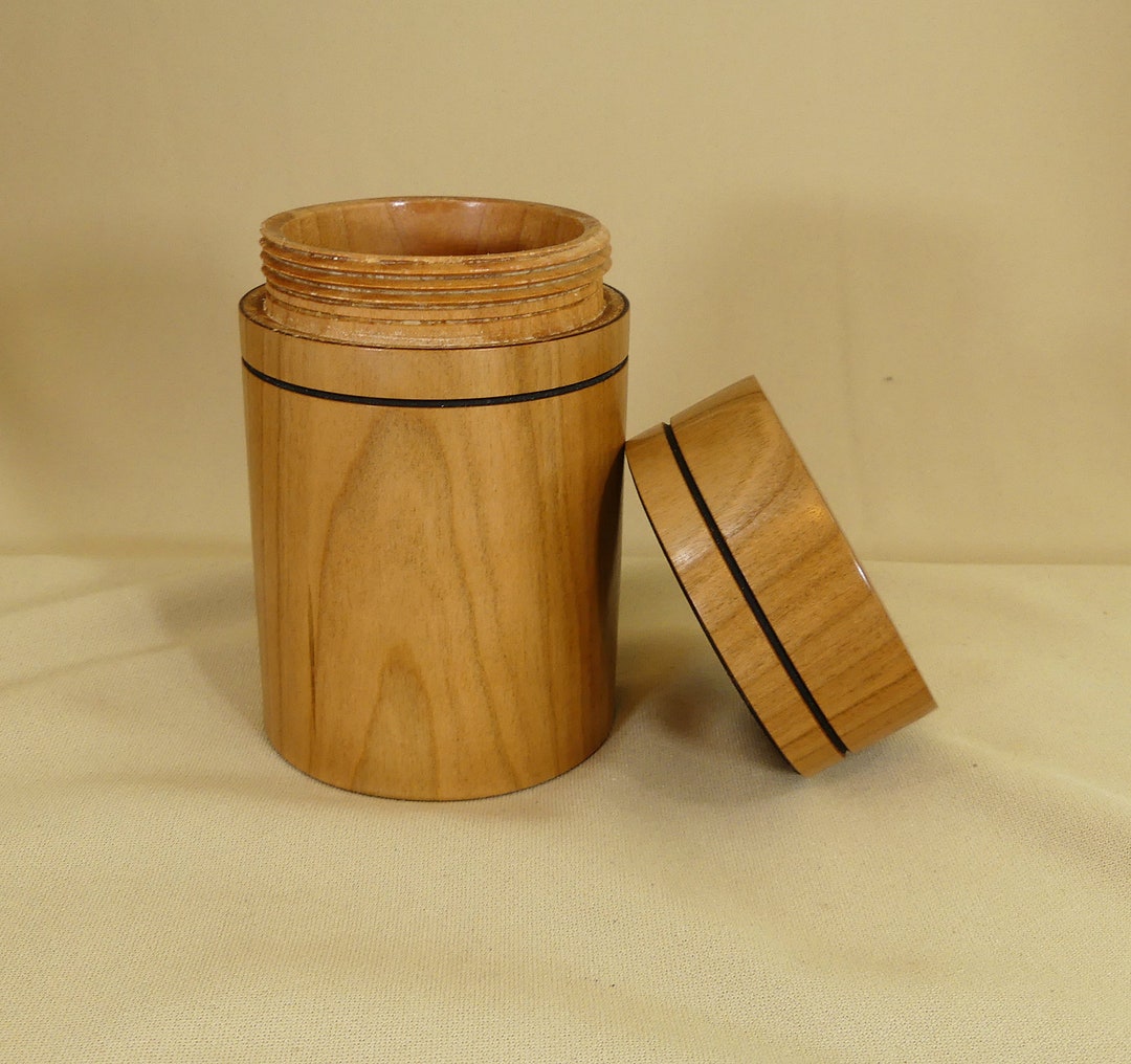 Maple Wood Box With a Threaded Lid - Etsy