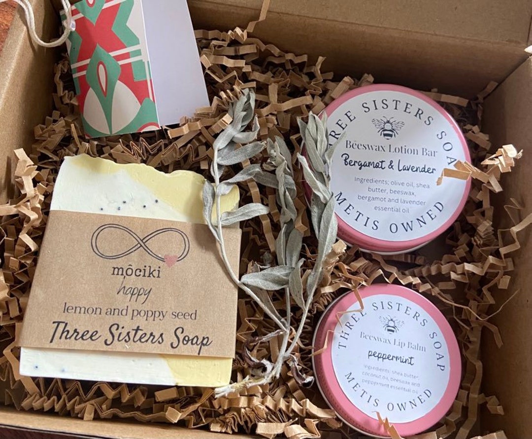 Three Piece Riel Nice Gift Set Handmade Beauty Skincare Spa Lotion Bar ...