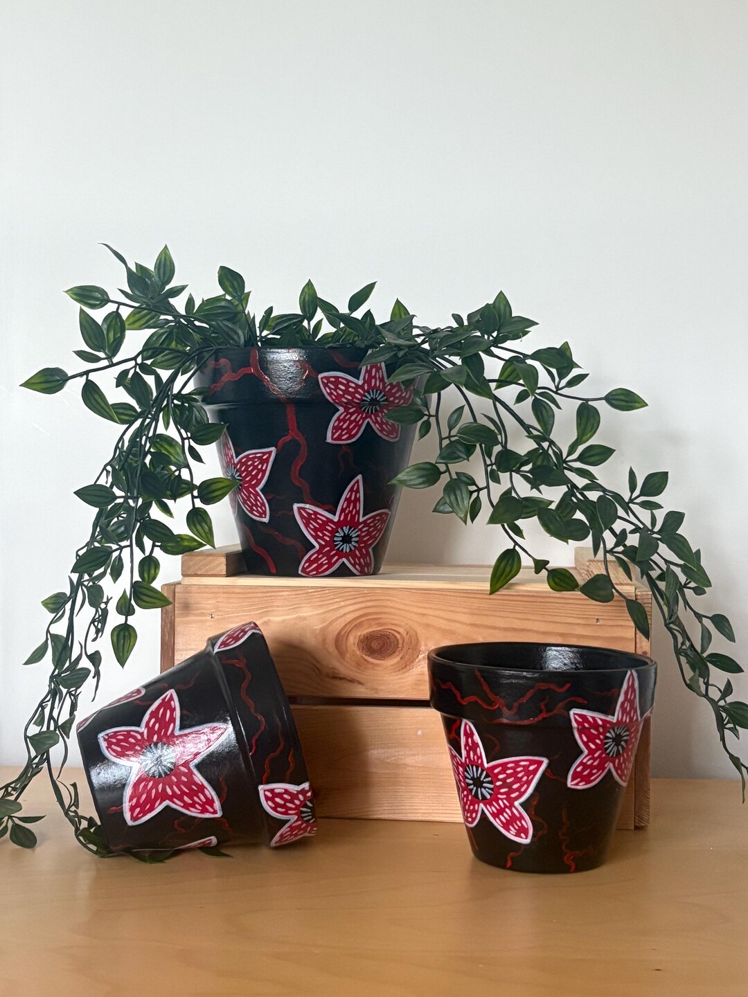 Stranger Things Demogorgan Hand-painted Plant Pot - Etsy