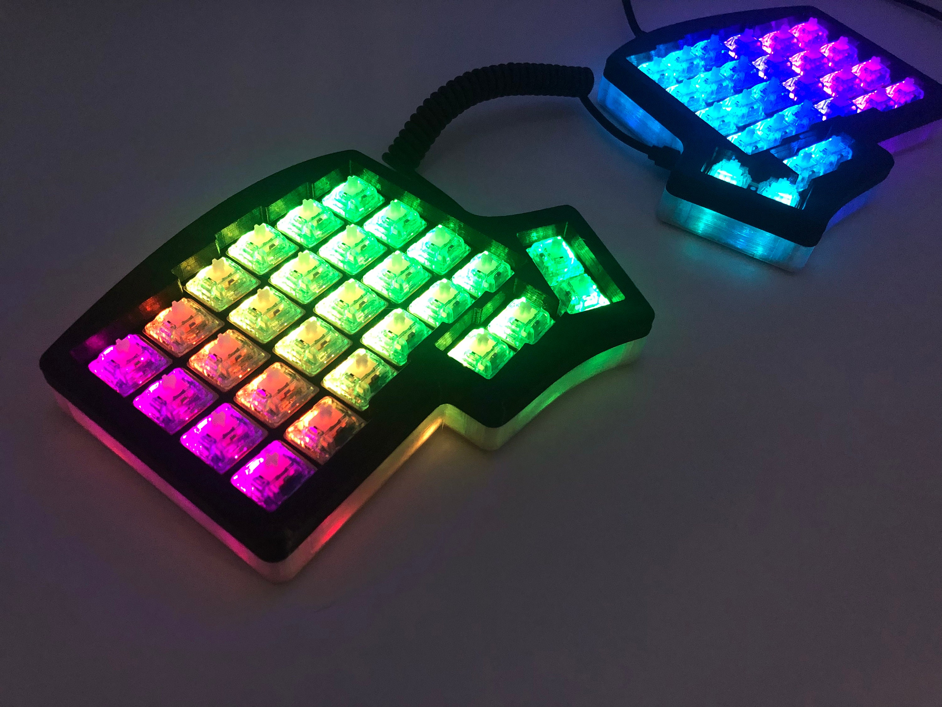 Iris Essential Model 1 Split Ergonomic Keyboard - Etsy