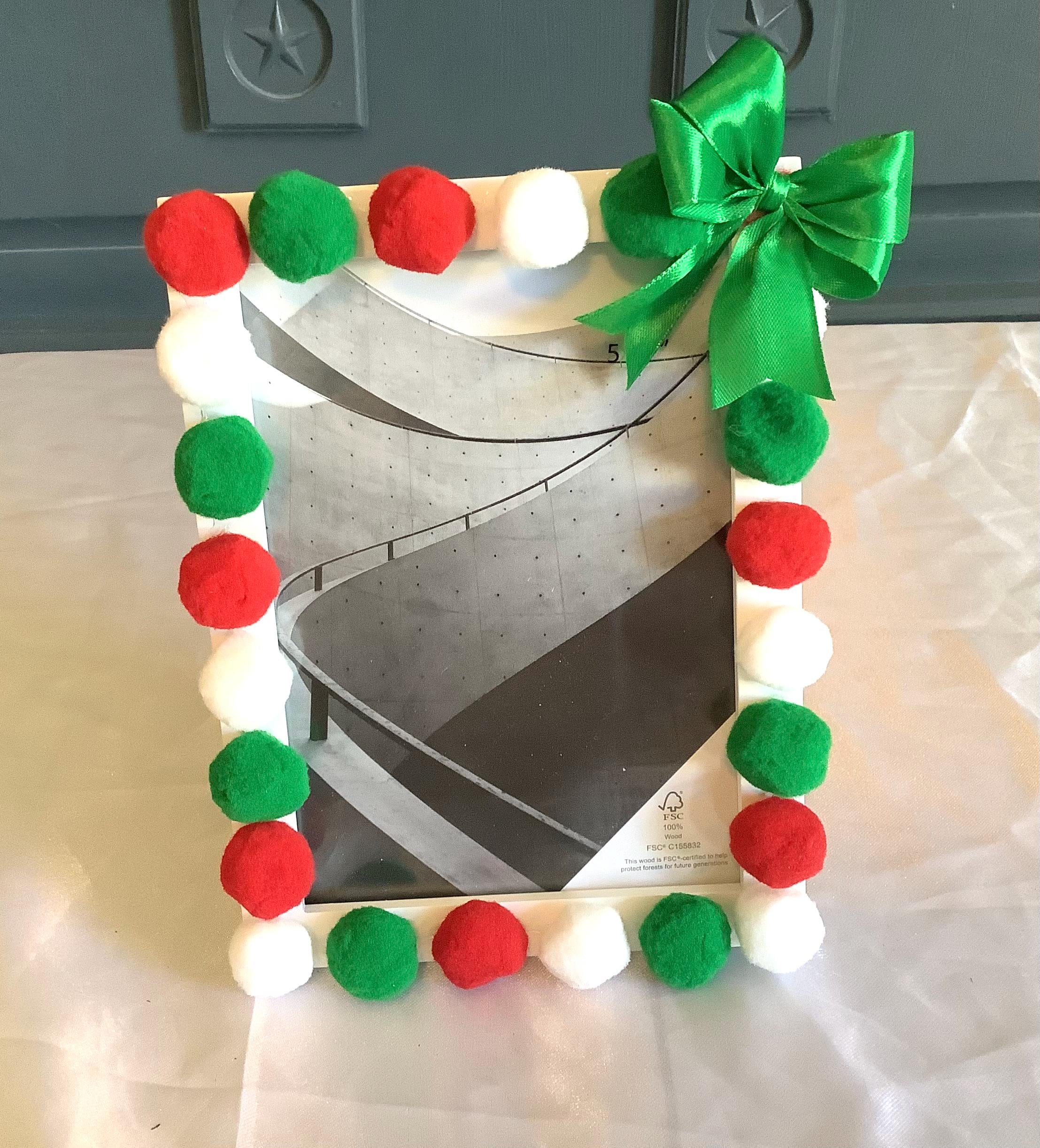 5” X 7” Pom Pom Embellished Picture Frame - Etsy