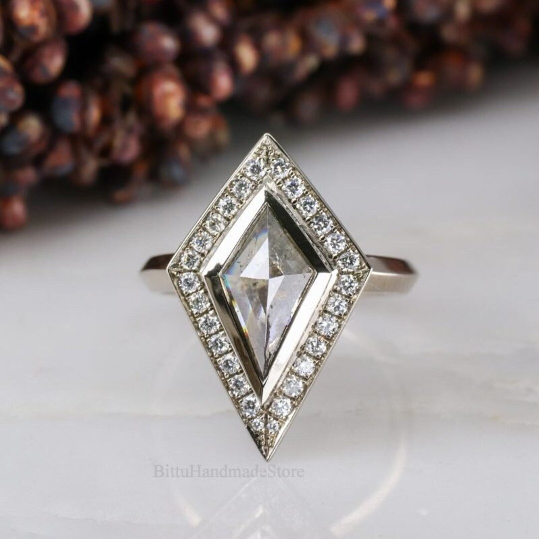 1.20 CT Unique Kite Shape Engagement Diamond Ring Salt and - Etsy