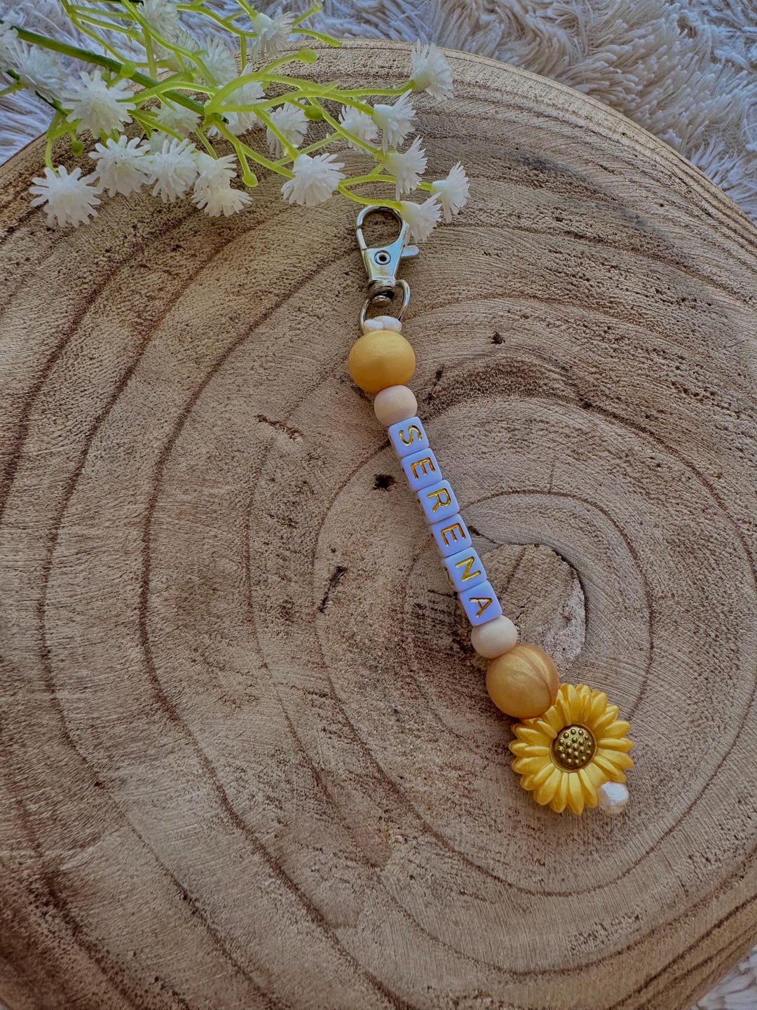 Personalized Key Ring, Silicone Pearl and Gold Flower to Offer To ...