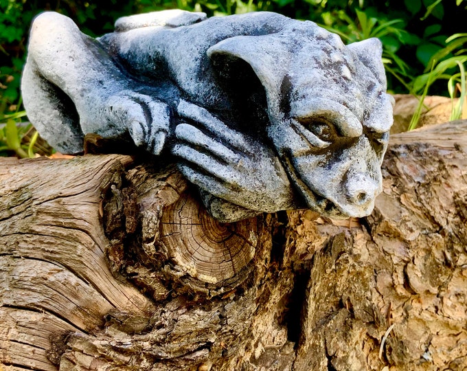 Gothic Stone Gargoyle / Peeping Gremlin Shelf / Gothic Guardian ...