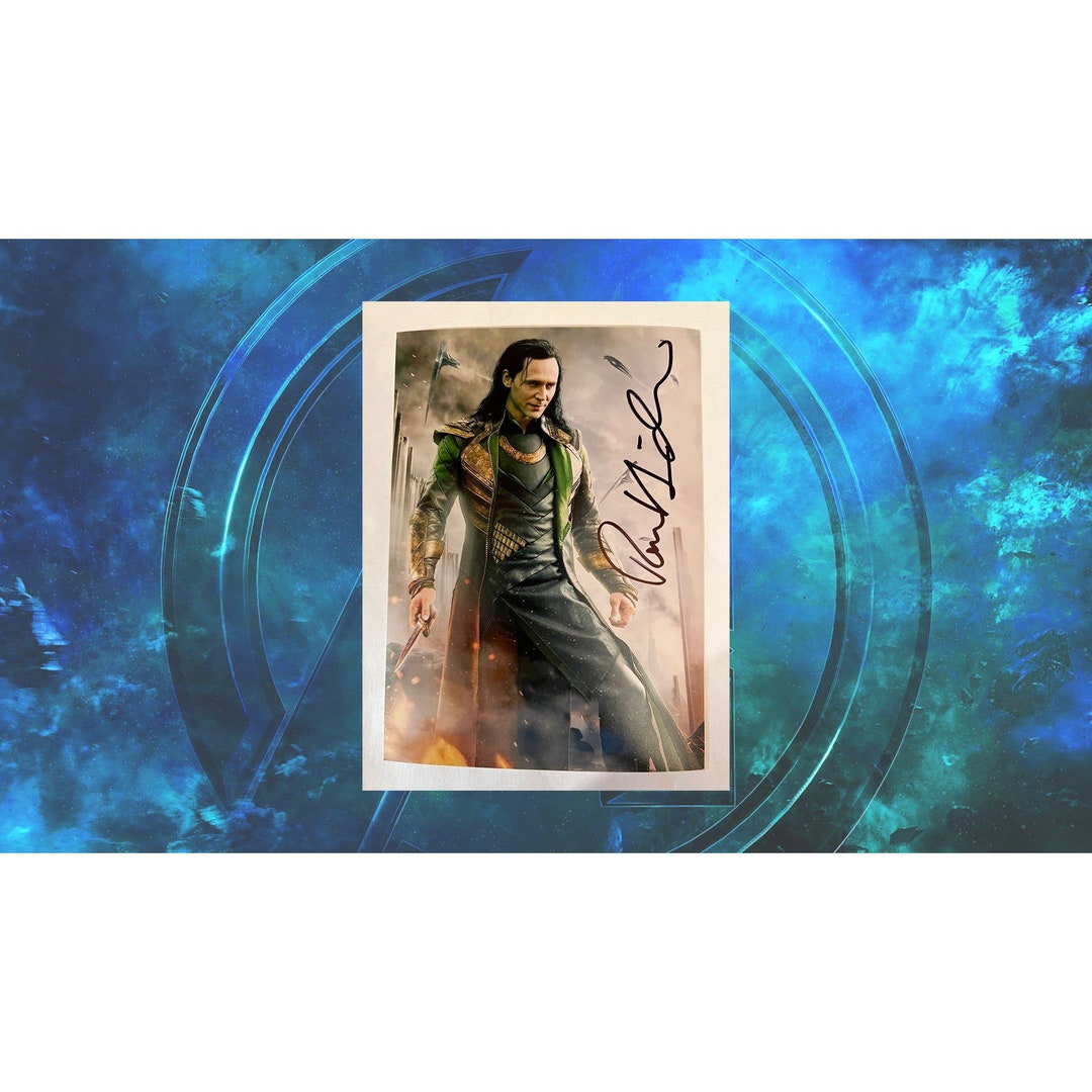 Tom Hiddleston Loki the Avengers 5 by 7 Photo Signed With - Etsy
