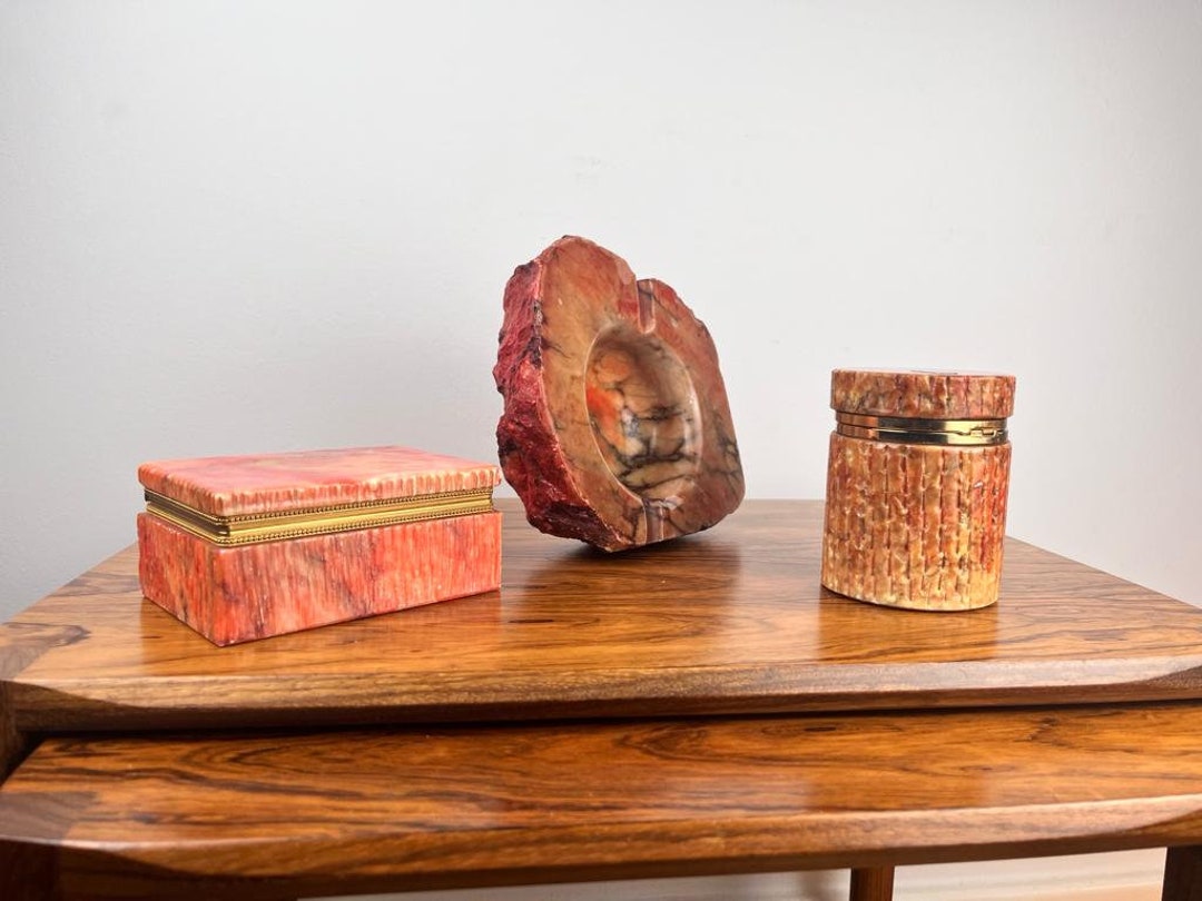 Romano Bianchi Großer Roter Alabaster Aschenbecher Und Dose Sowie Schachtel Aus Italien, 1960er ...