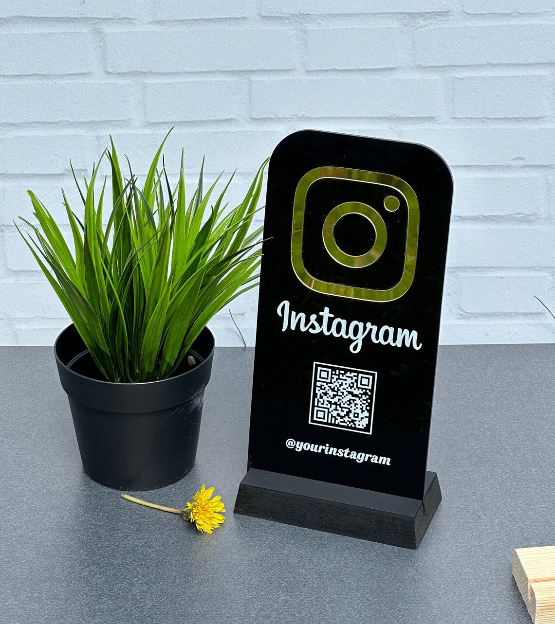 Personalized Wooden Instagram Stand With Custom QR Code for Enhanced ...