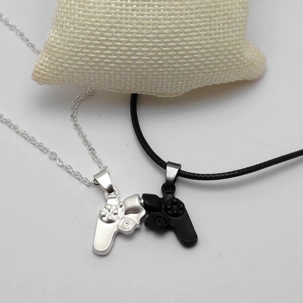 Controller Necklace - Etsy