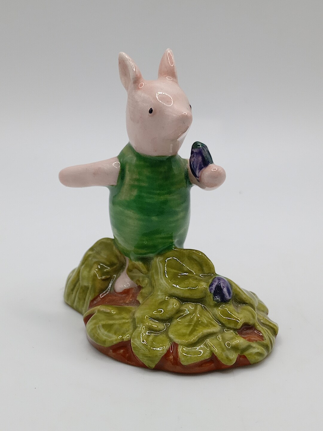 Royal Doulton Winnie-the-pooh. piglet Picking the Violets. - Etsy