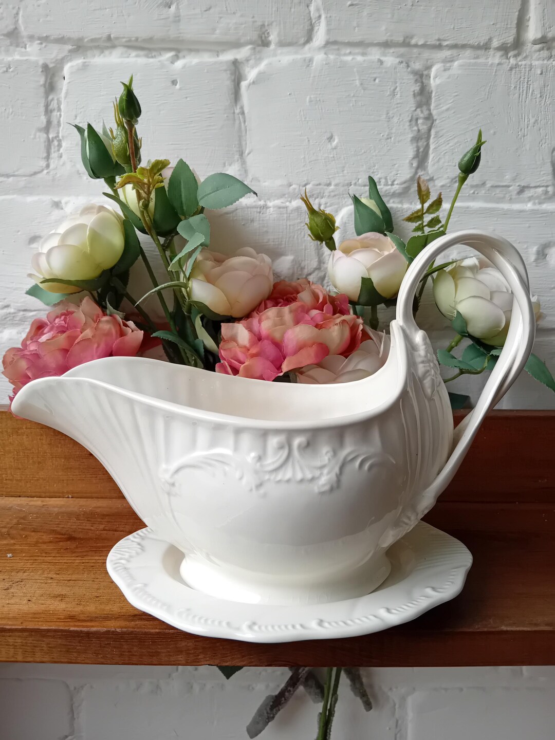 Leeds Pottery Classical Creamware Fine Pottery Gravy Boat and Plate - Etsy