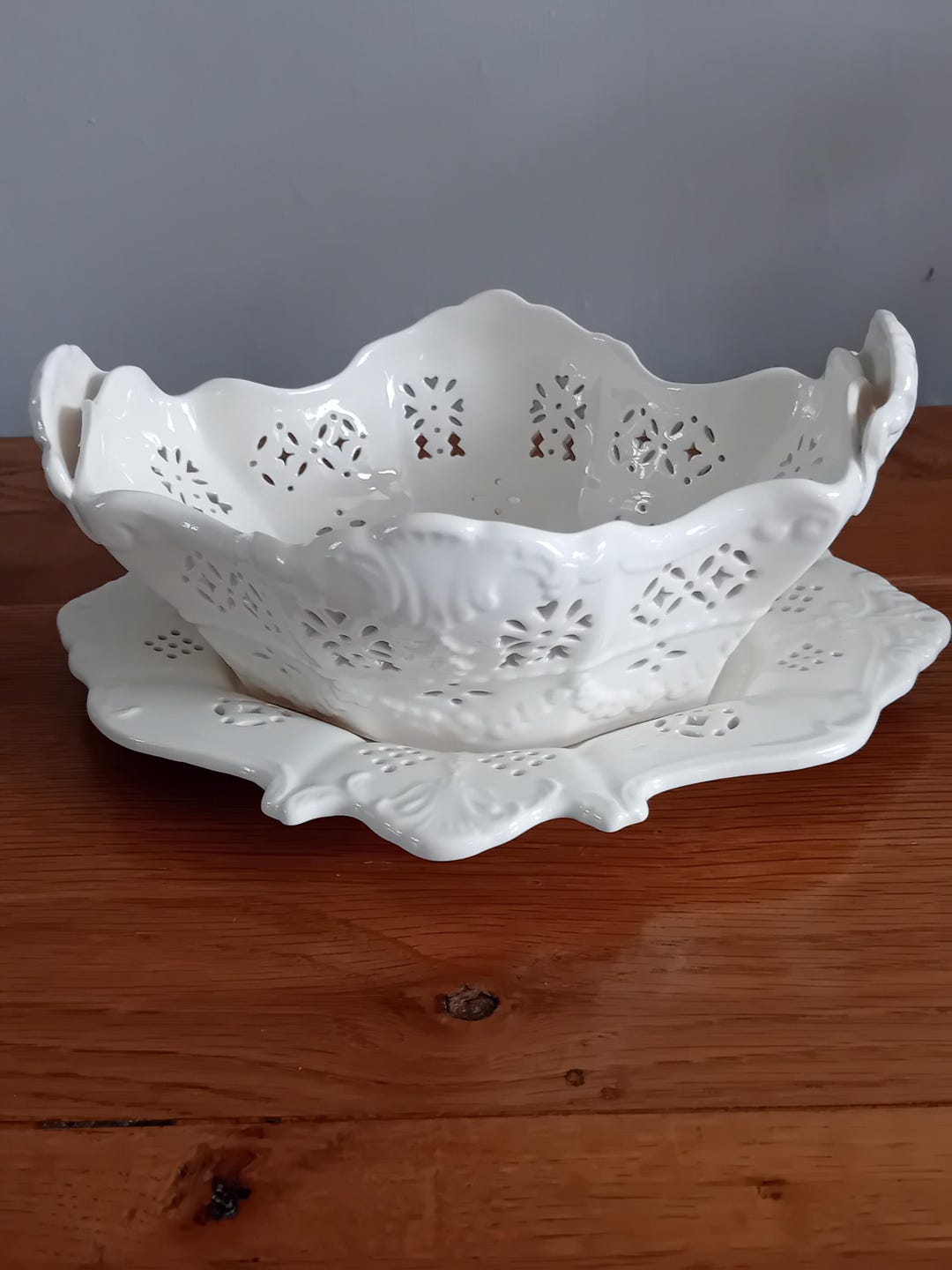 Authentic Leedsware/ Creamware Reticulated Pedestal Fruit Bowl. - Etsy