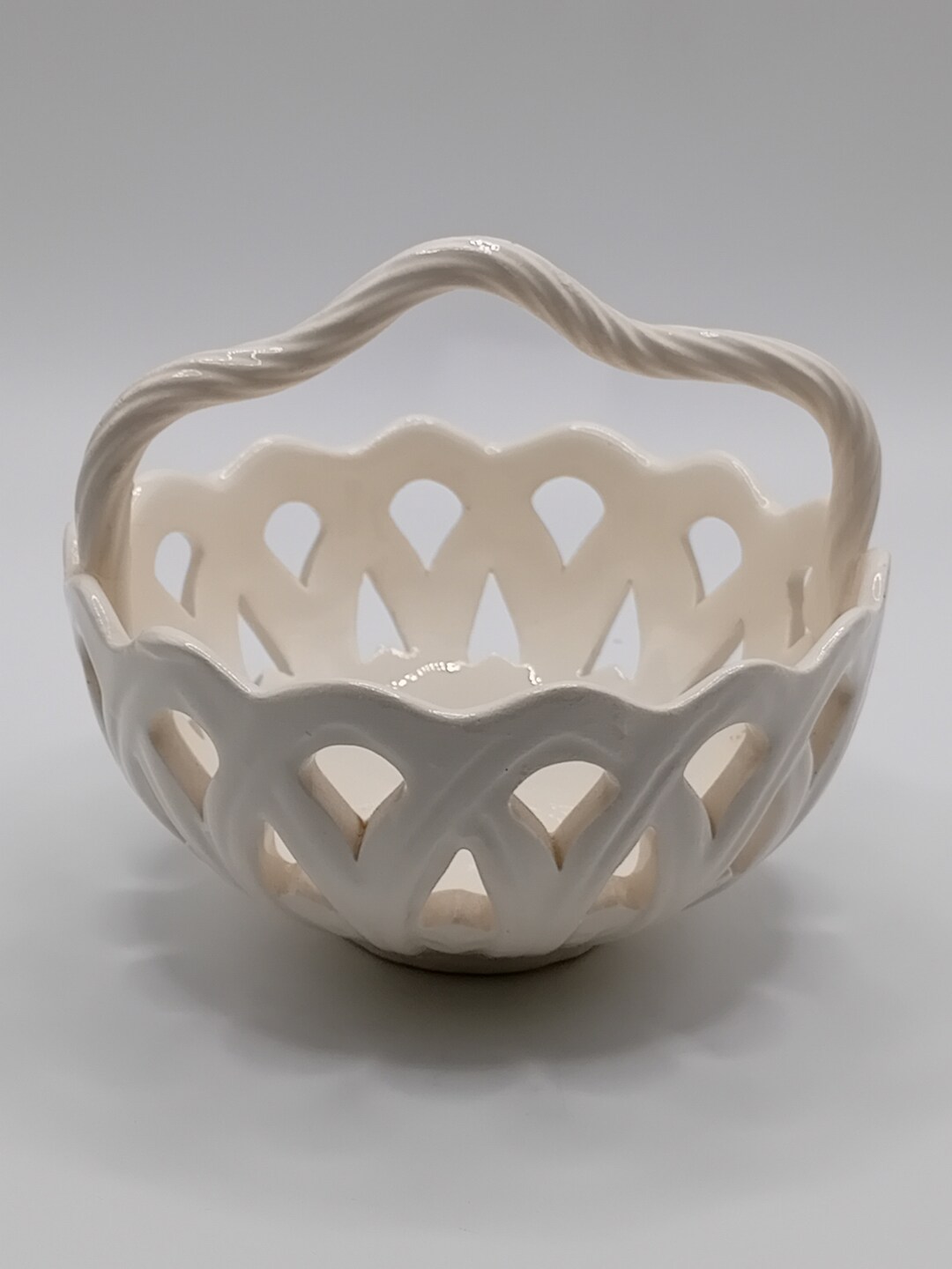 Leedsware Pottery Wheatsheaf Bowl With Handle - Small - Etsy