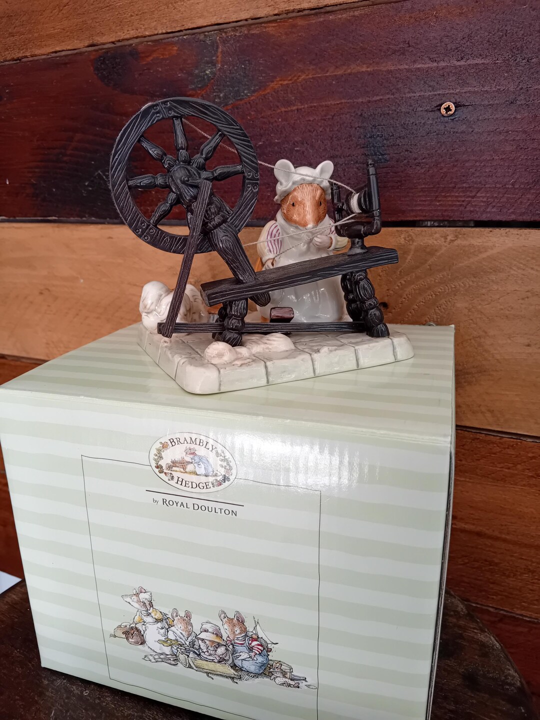 Royal Doulton Brambly Hedge - Lily Weaver Spinning. Boxed - Etsy