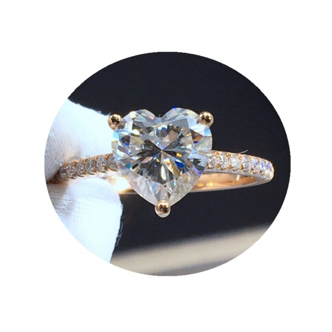 Valentine's Sparkle: Heart-cut Lab Diamond E-F-G Color VVS-VS Clarity ...