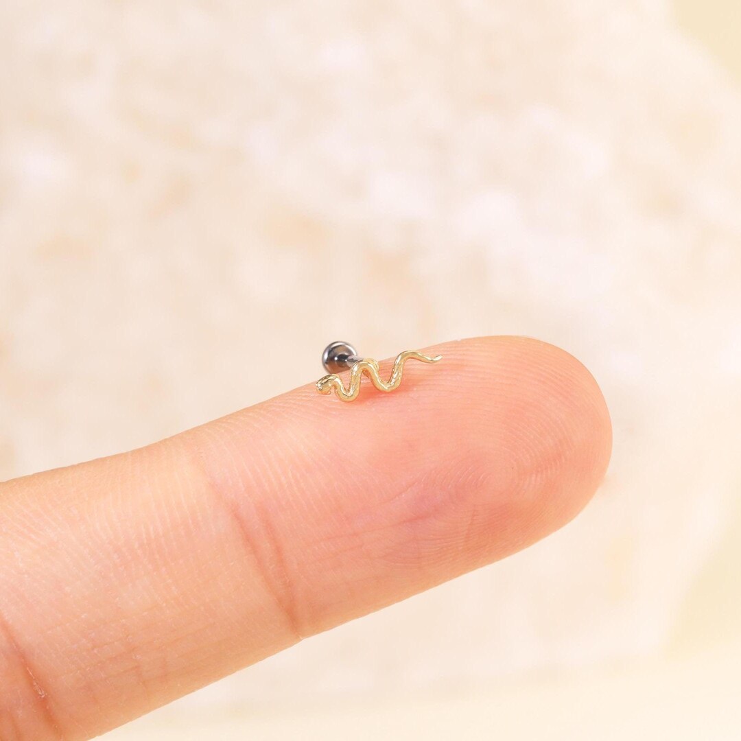 14K Solid Gold Snake Shape Cartilage Earring/threadless Animal Earring ...