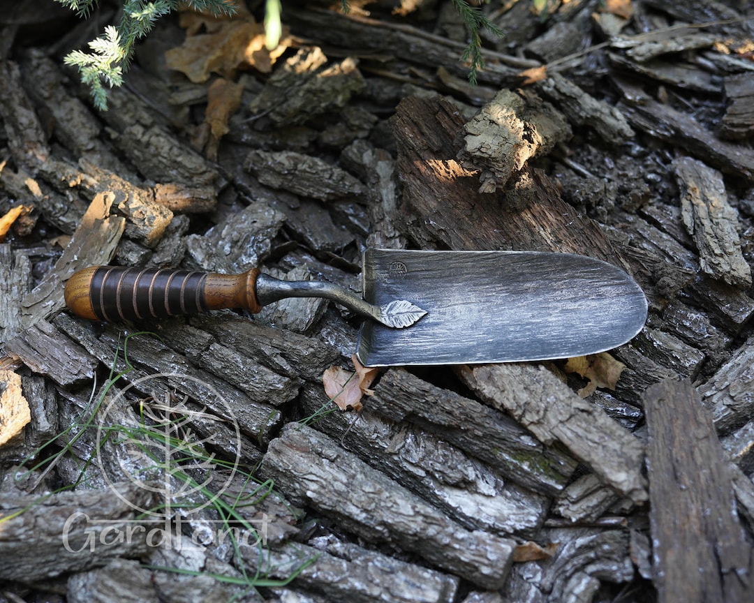 Forged Garden Hand Trowel | Steel Garden Trowel | Handmade Garden ...