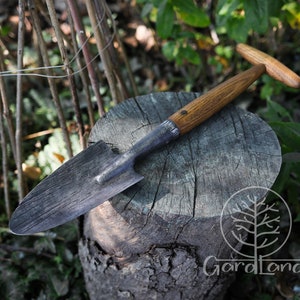 T Handle Garden Spade, Handmade Forged Garden Shovel, Garden Tools ...