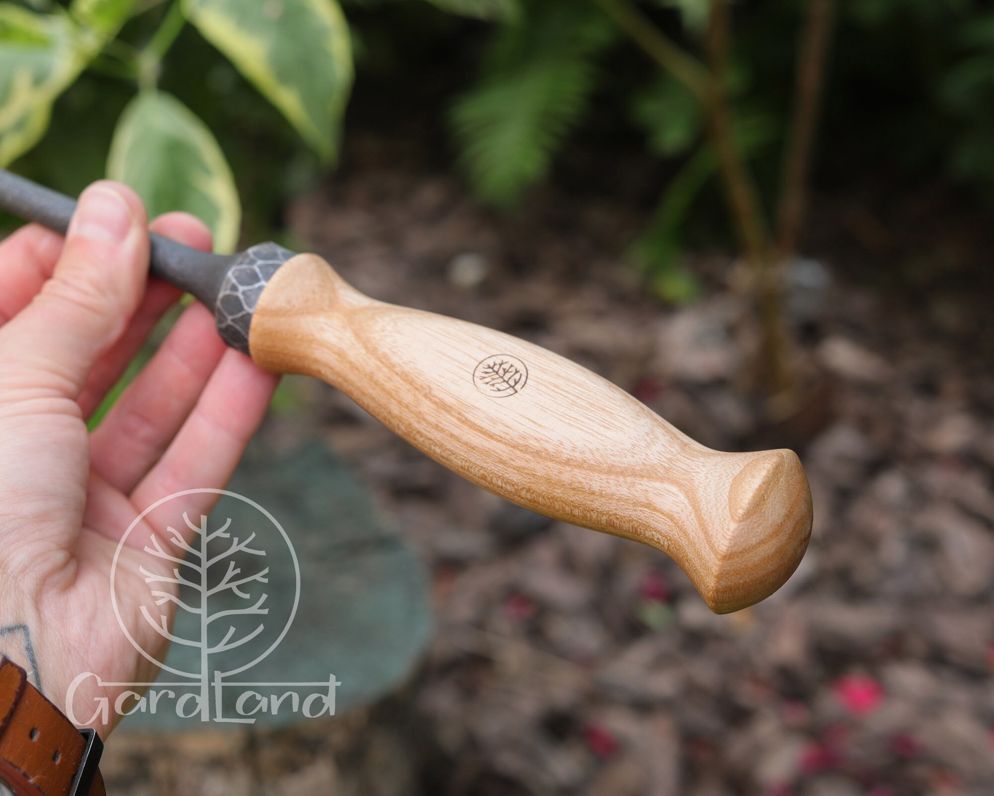 Swan Neck Hand Hoe | American Hoe | Long Handle Square Headed Hoe ...