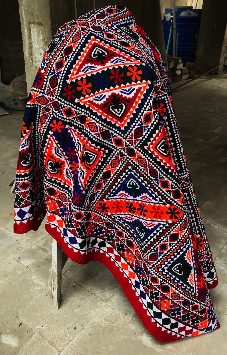 Handmade Bohemian Traditional Style Kutchi Ralli , Rug , Sindhi Ralli ...