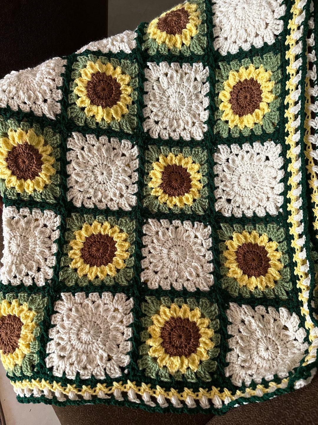 Garden Path Sunflower Afghan - Etsy