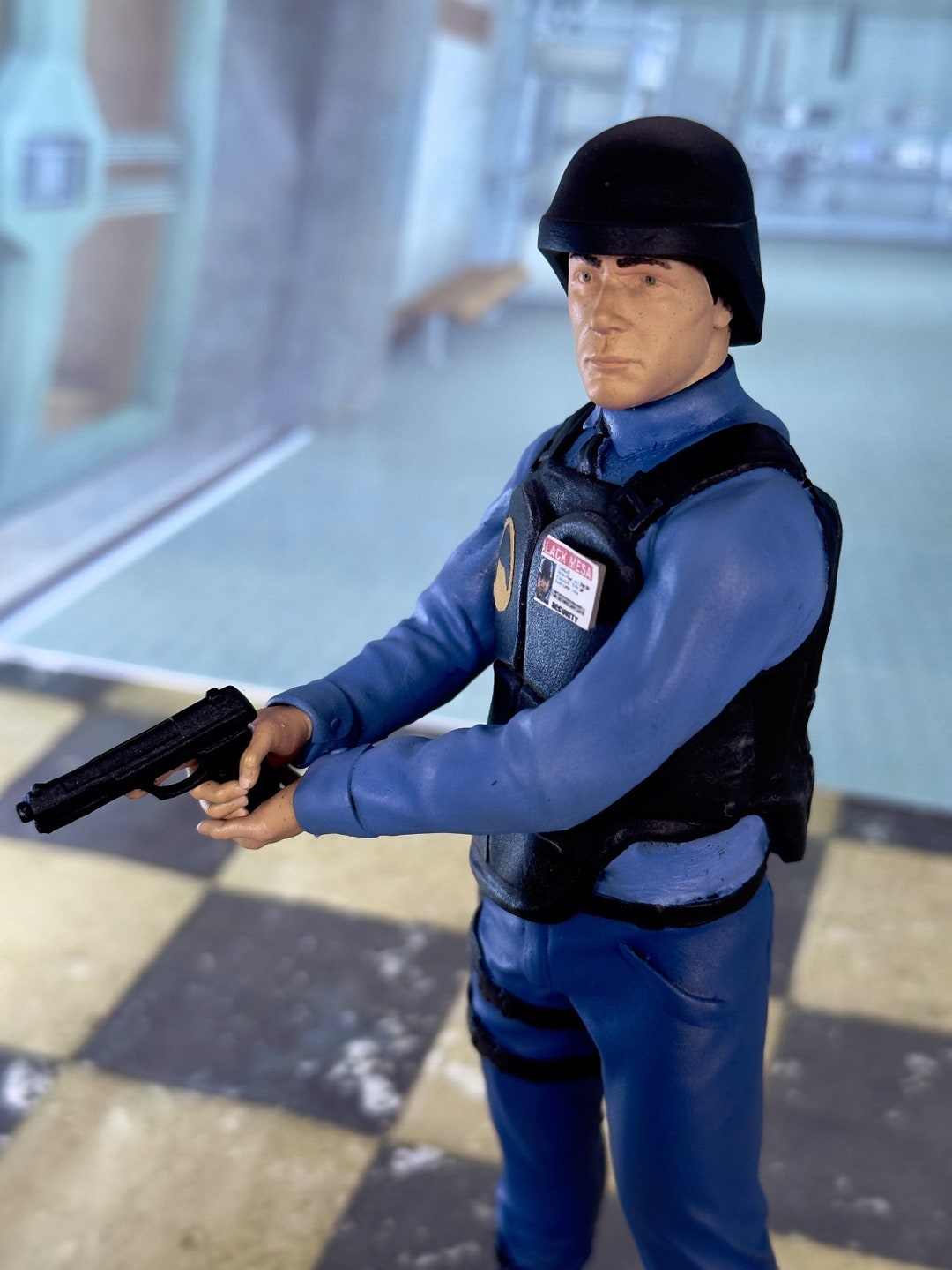 Barney Calhoun Collectible Figure With Interchangeable Heads From Half ...